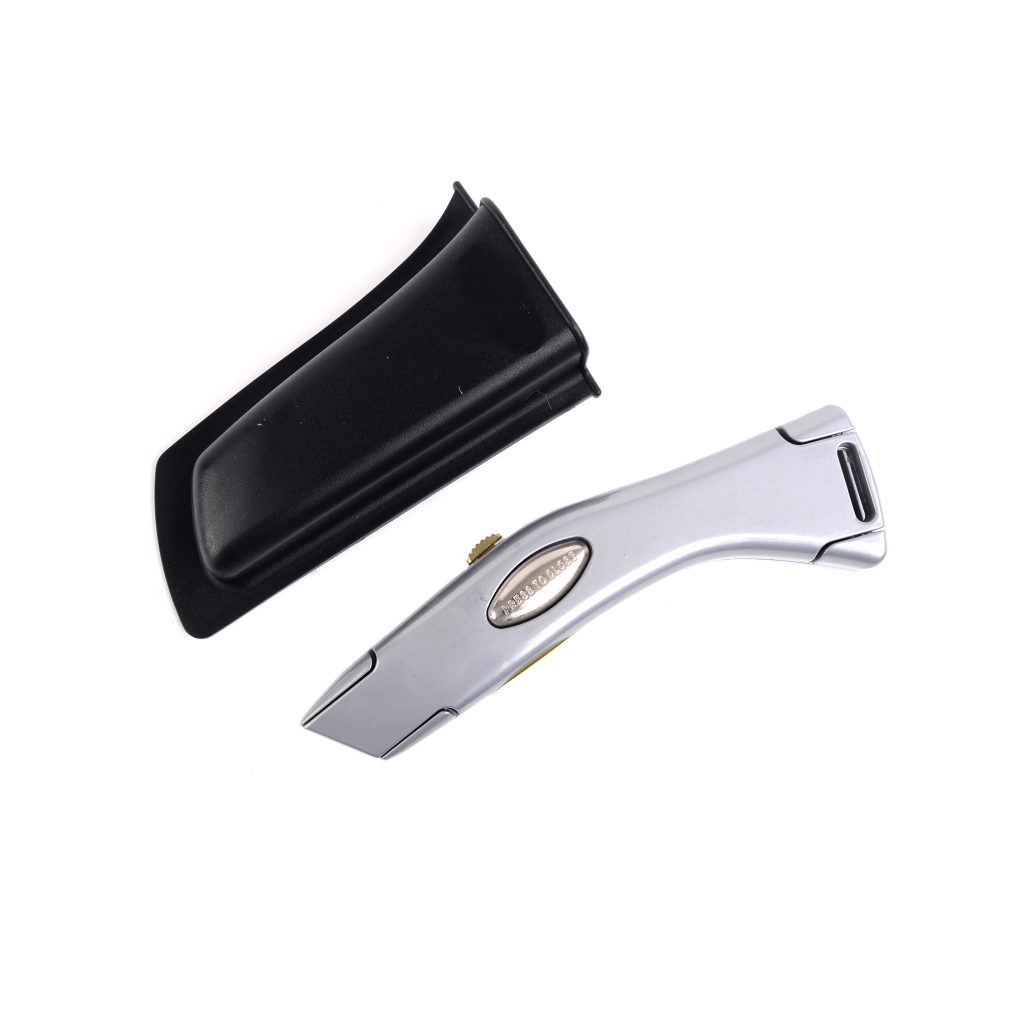 Retractable blade utility knife with holder - Livedale Foam & Sundries Ltd